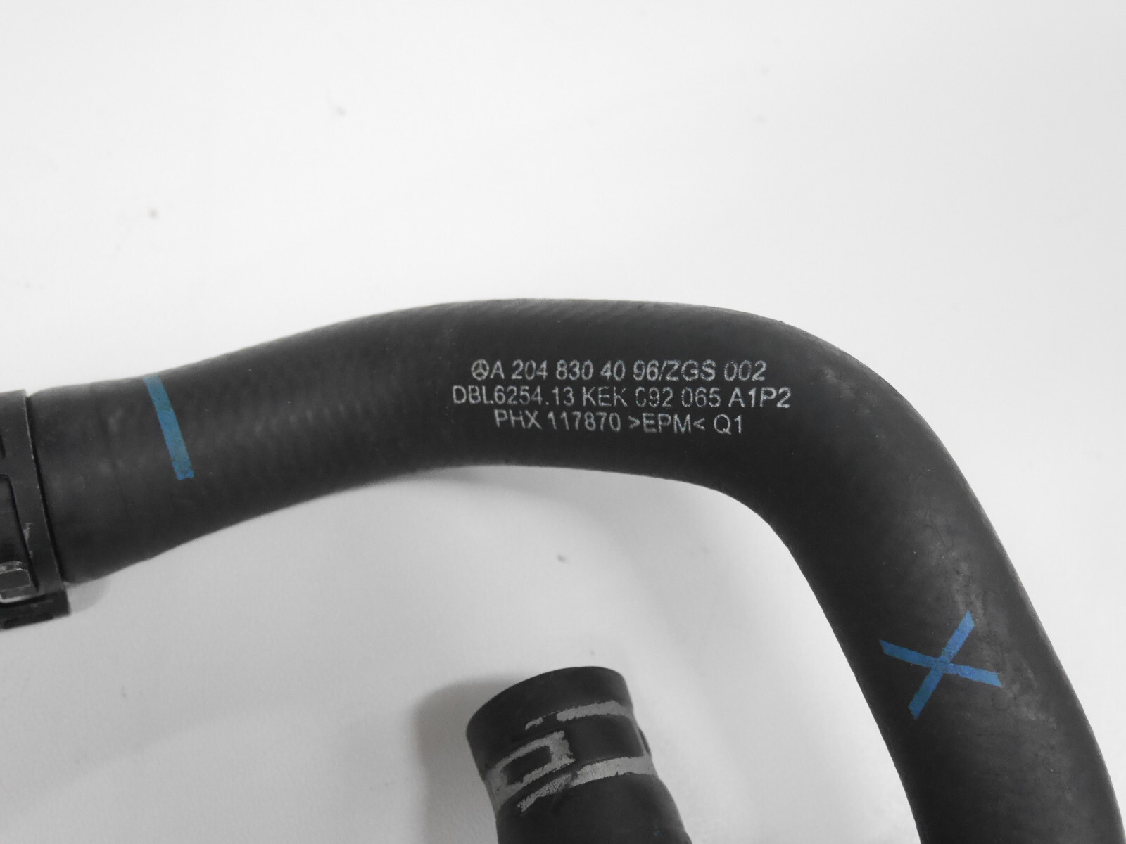 Mercedes GLK X204 OM642 320 350 CDI Kühlwasserschlauch AGR Ventil ...