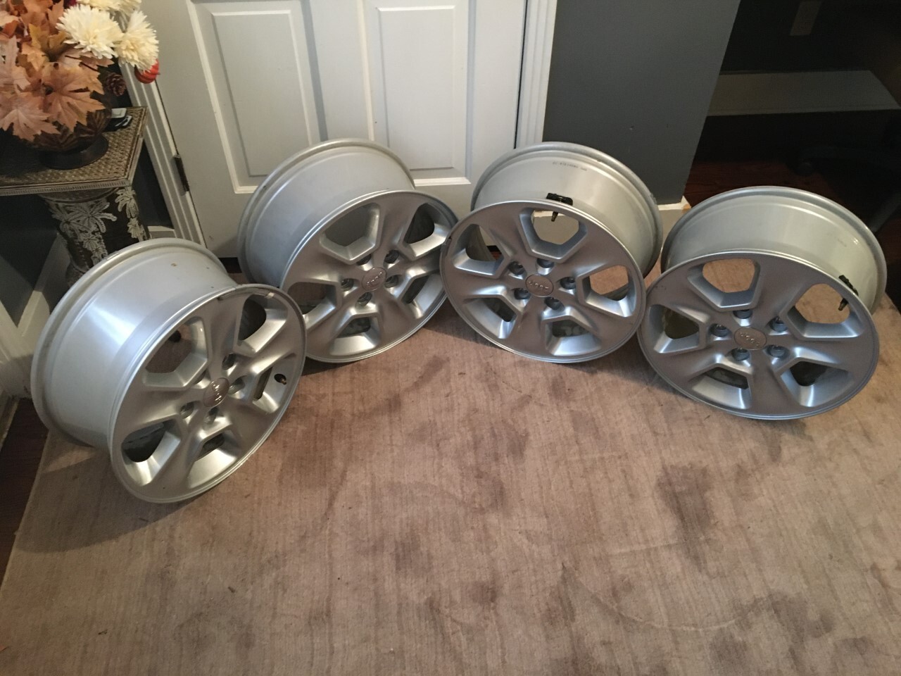 JEEP GRAND CHEROKEE OEM WHEEL RIM 17X8 17" SILVER 9135 1VH39TRMAD 2014 ...