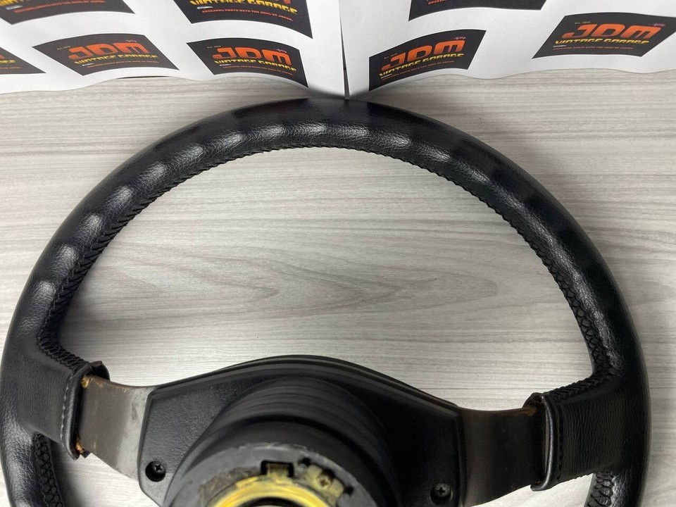 Genuine Toyota Corolla AE86 AE82 AE91 AE92 Trueno Levin Steering Wheel ...