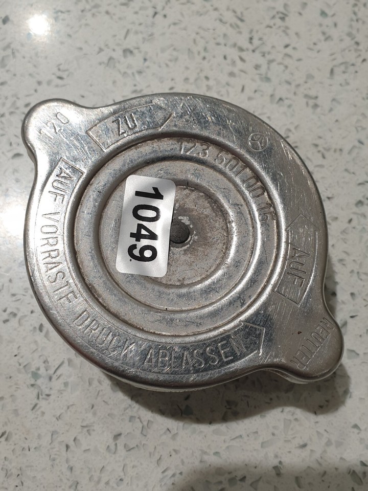Mercedes R107 W123 W124 W201 Radiator / Coolant Reservoir Tank Cap ...