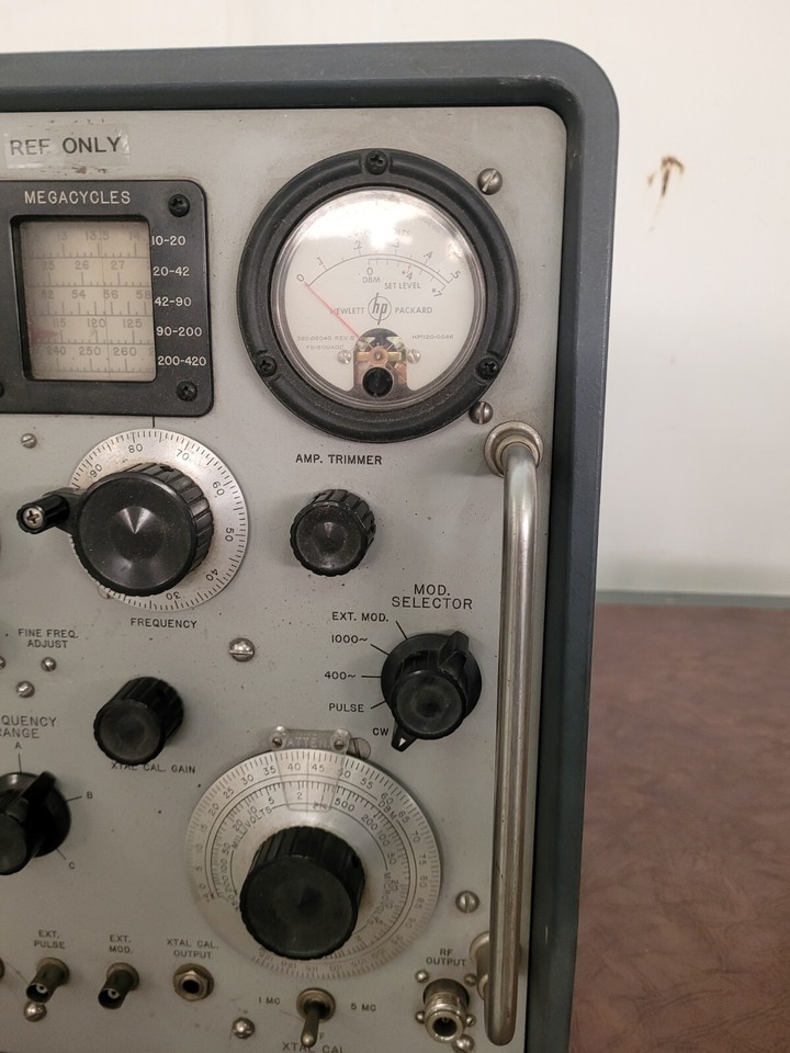 Vintage HEWLETT PACKARD 608D VHF Signal Generator -KNOBS/BUTTN WORKS ...
