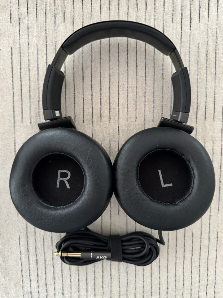 AKG K553 Pro 32 Ohm Closed Back Over-Ear Studio Headphones + SoundID | eBay