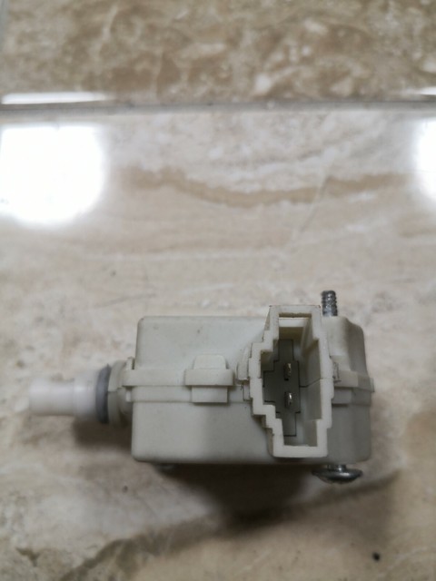 Audi Fuel Flap Locking Mechanism 4F0862153 for sale online | eBay