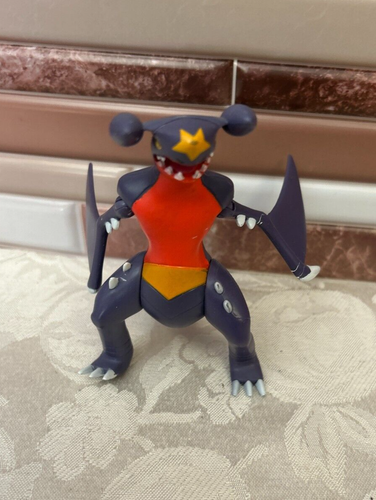Garchomp Pokemon Battle Figure Articulated Tail Moves Nintendo Wicked ...