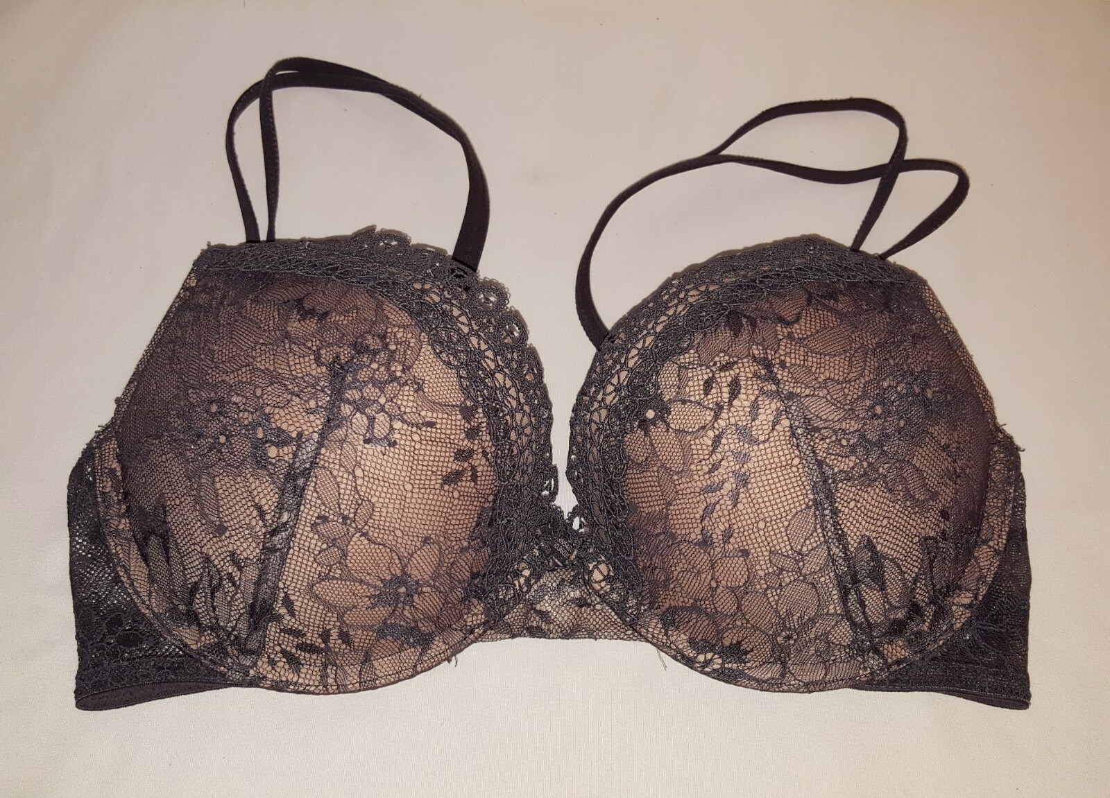Victorias Secret Very Sexy Grey Lace Push Up Bra 34c Gem