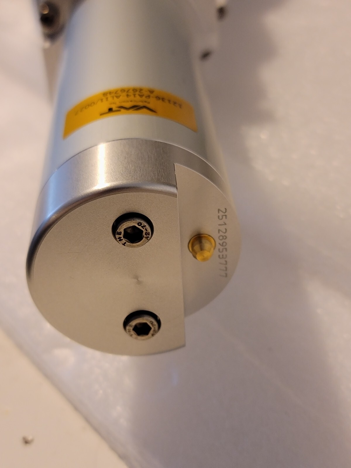 VAT 12136-PA14-ALI1/0027 Vacuum Gate Valve ISO-F 63 W/ Double Acting ...