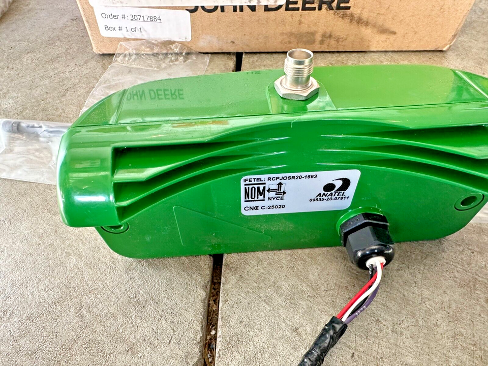 NEW John Deere RTK Radio 900, 900 MHz PFA12455, PCSRD9B754385, BPF12285 ...