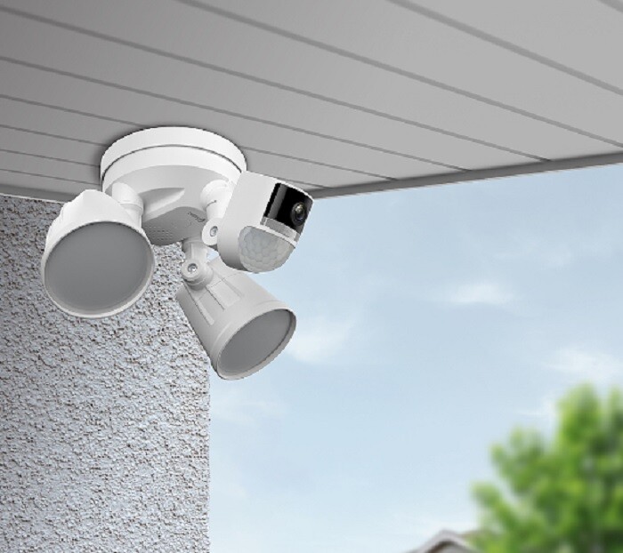 Swann SWIFI-4KFLOCAM-US Outdoor Floodlight 4K Security Surveillance ...