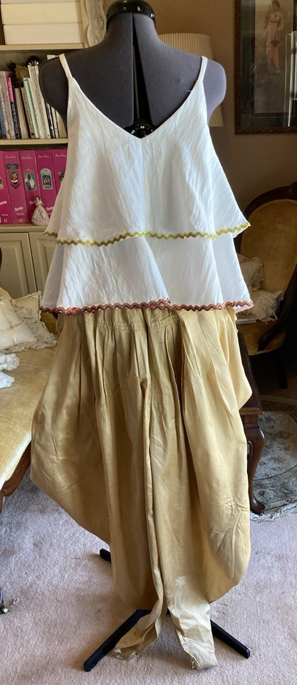 Renaissance Medieval Saracen Woman Traveler Warrior Genie Harem Pant ...