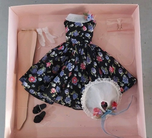 Tonner 10" Tiny Kitty Collier Pretty As A Picture Fashion | eBay