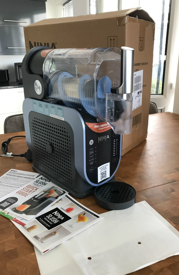 Ninja SLUSHi Frozen Drink Maker Slushy Machine FS301UK RRP £350 | eBay UK