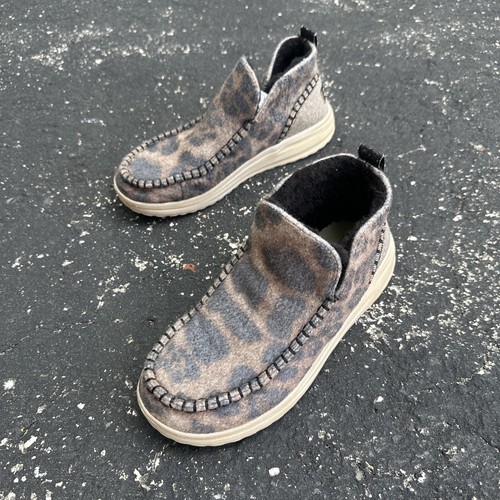 Hey Dude Helis Leo Nut Leopard Shoes Faux Fur Lining Slip On Boots ...