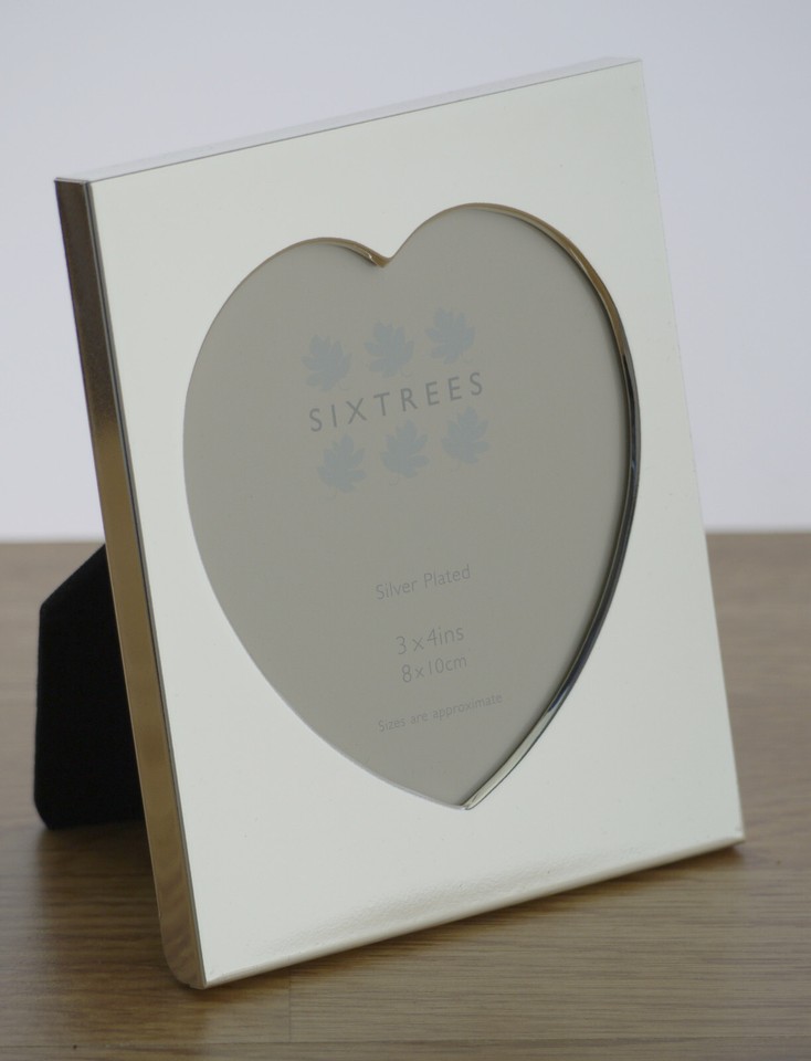 Heart Shaped silver plated 3.5 x 4 inch photo frame. Sixtrees Romeo ...