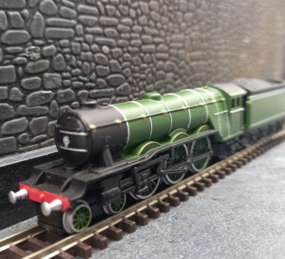 N Gauge Scale Flying Scotsman Steam Locomotive Train Model Railway ...