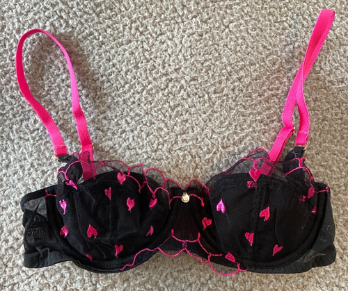 ADORE ME Women's Sexy Black Pink Heart Lightly Padded Underwire Bra ...