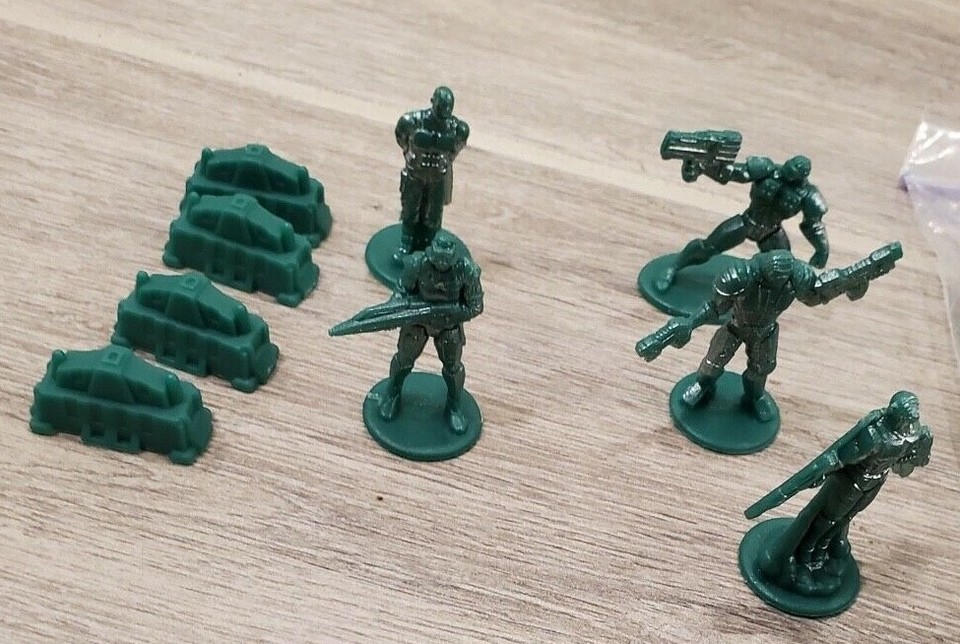 RISK 2210 AD Board Game Replacement GREEN Army Parts Pieces Armies ...