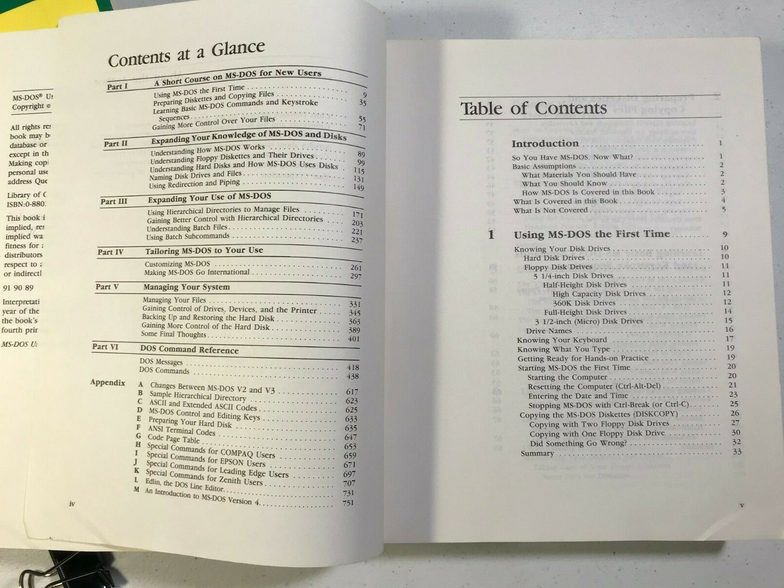 Lot 2 vtg books 1985 1988, MS-DOS ver 3.3 User's Guide, Computer Tech's ...