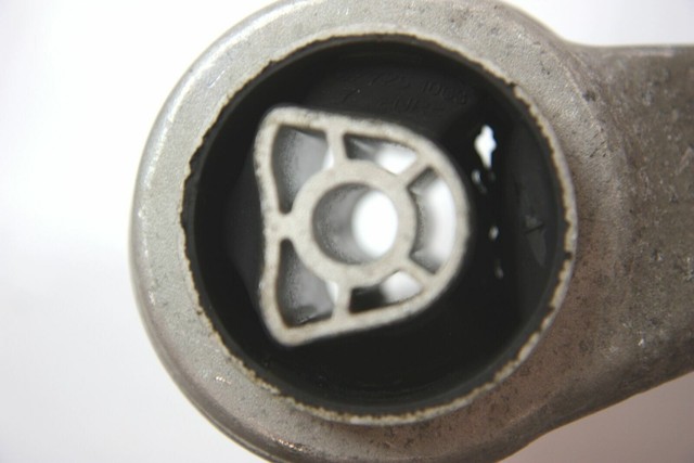 BMW G31 530d Zugstrebe mit Gummilager links 31106861161 for sale online ...