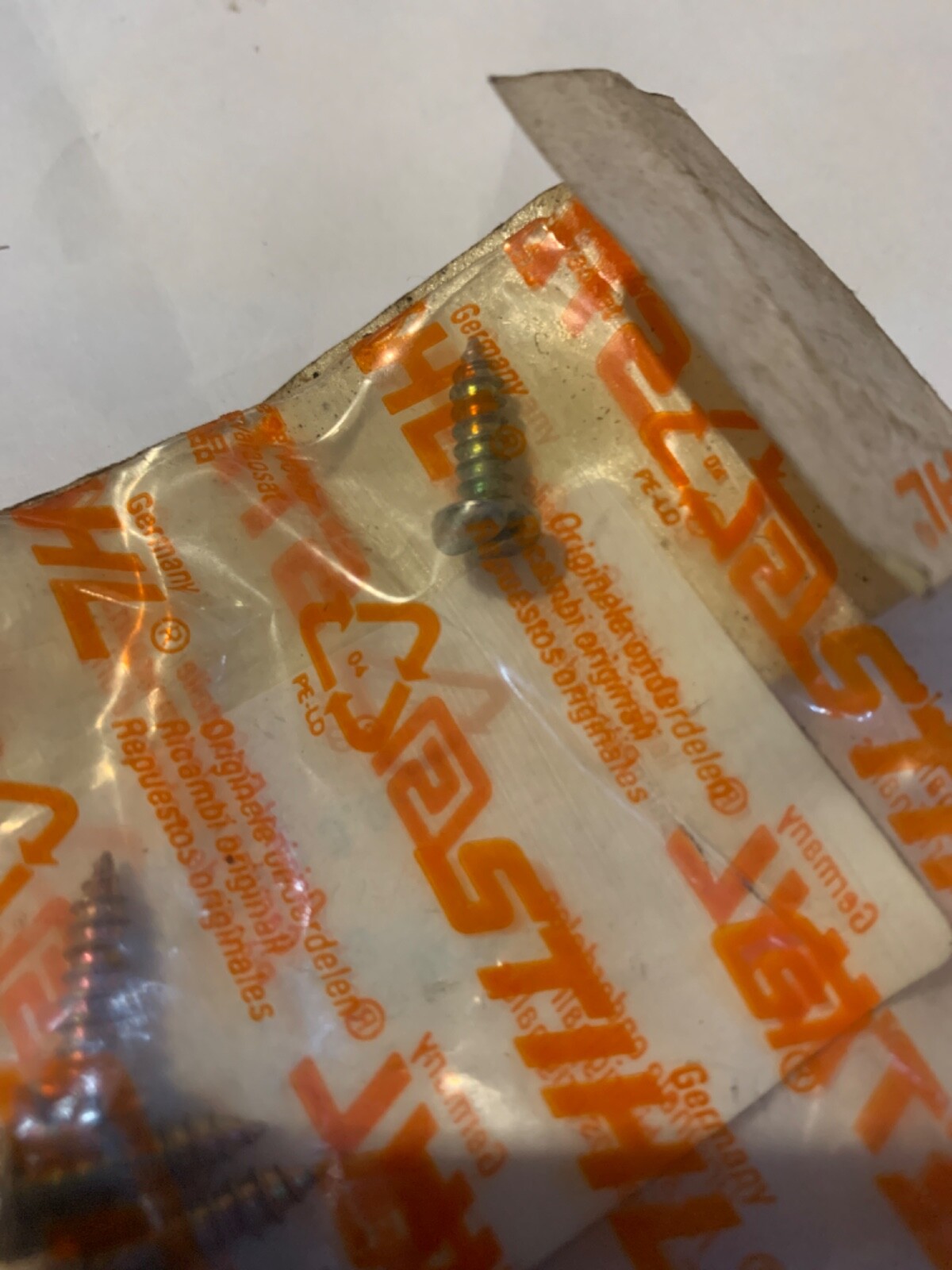 Genuine Stihl Self-tapping Screw Din7971-3.9x13 - 9099 021 2770 | eBay