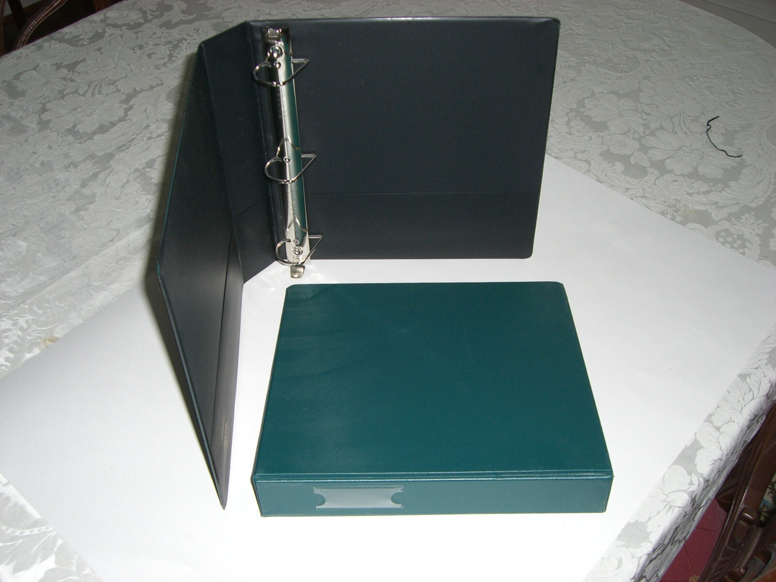 Lot of 14 binders (8 x 1.5", 5 x 2", 1 x 3", 3-ring/locking/D style) | eBay