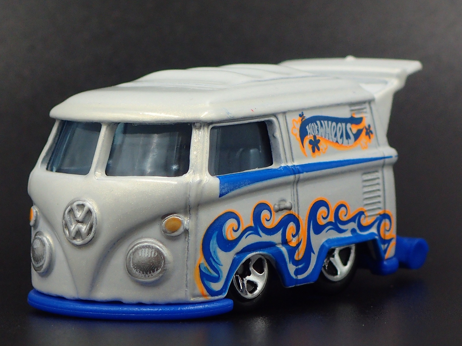 VW VOLKSWAGEN KOOL KOMBI MINI BUS VAN DRAG 1:64 SCALE DIORAMA DIECAST ...