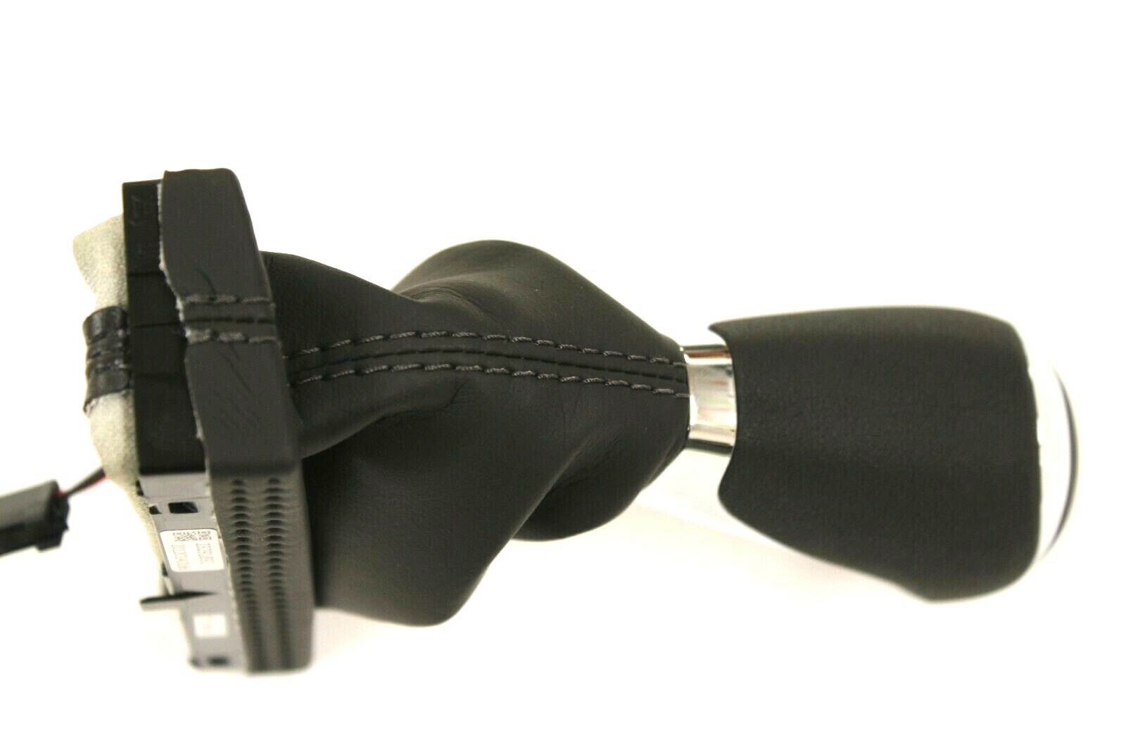 2018/2020 GM Equinox , Shifter Knob, & boot Part# 23291892 / 84882878 ...