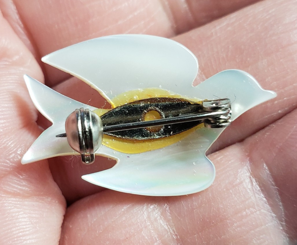 Mother of Pearl MOP Dove Peace Vintage Brooch Easter Gift Movie TV Prop ...