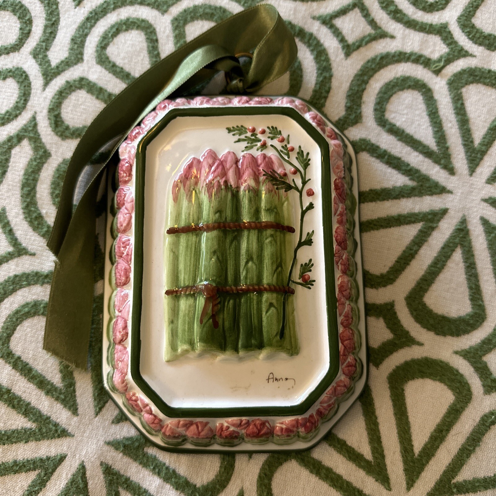 Vintage Sur La Table Asparagus Ceramic Mold Wall Hanging Italy | eBay