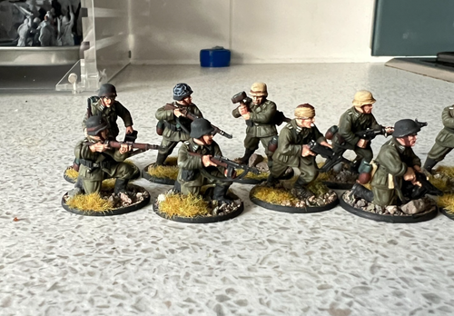 Warlord Games WW2 German veteran Infantry x10 28mm built &painted bolt ...