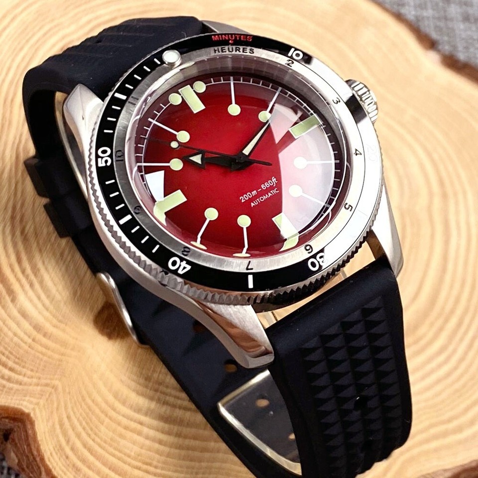 Red Dial NH35A Diver Watch Men 40mm Luminous 20ATM Waterproof Sapphire ...