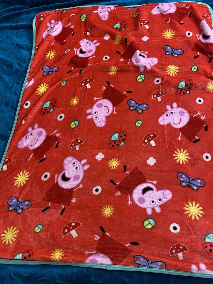 Red PEPPA PIG Insects Bugs Butterfly Plush Throw Blanket - 40” X 50” | eBay