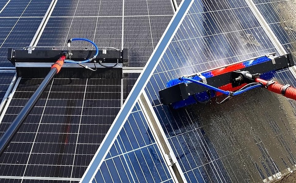 Solar Panel Cleaning Brush – 400 RPM Water-Fed System with AC & Battery ...