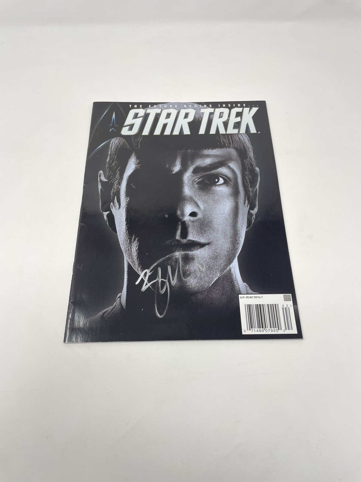 Spock Quinto Black And White
