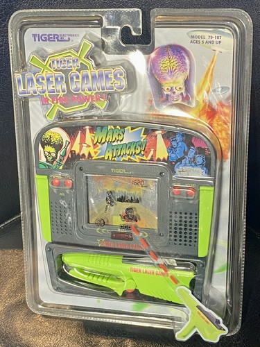 MARS ATTACKS! 1996 NEW Tiger Electronics Laser Games IR Fire Power WB ...