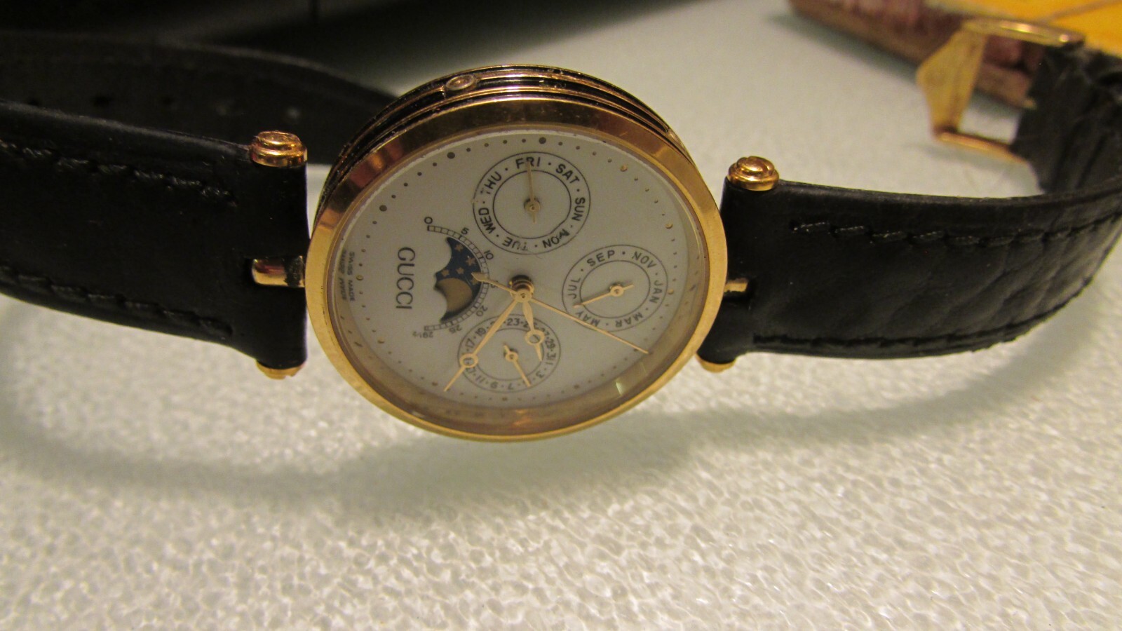 Vintage Gucci 2000M Triple Calendar Moonphase Watch f… - Gem