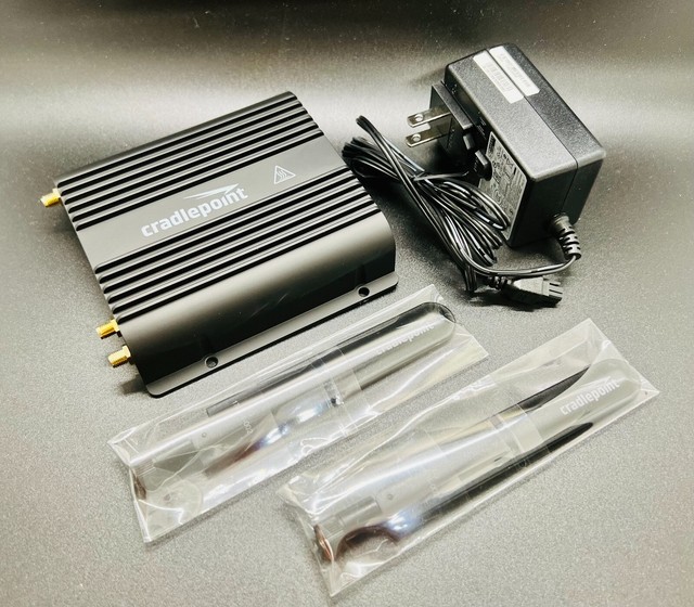 Cradlepoint LTE Router MultiCarrier Rugged IBR600C-150M-D Verizon ATT ...