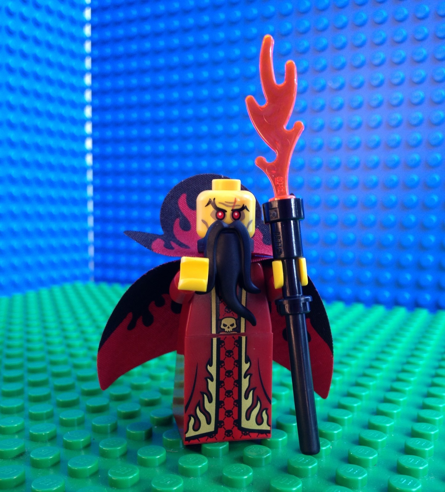 Lego EVIL WIZARD Minifigures Castle Kingdoms Sorceror Cape Staff 71008 ...