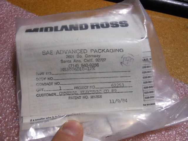 SAE CONNECTOR W/CONTACTS PART # MS3406D-18-1PX NSN 5935-01-025-2158 for ...