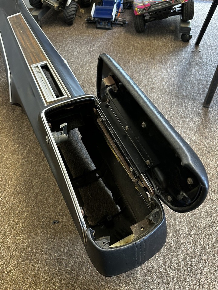 70-72 Cutlass Center Console | eBay