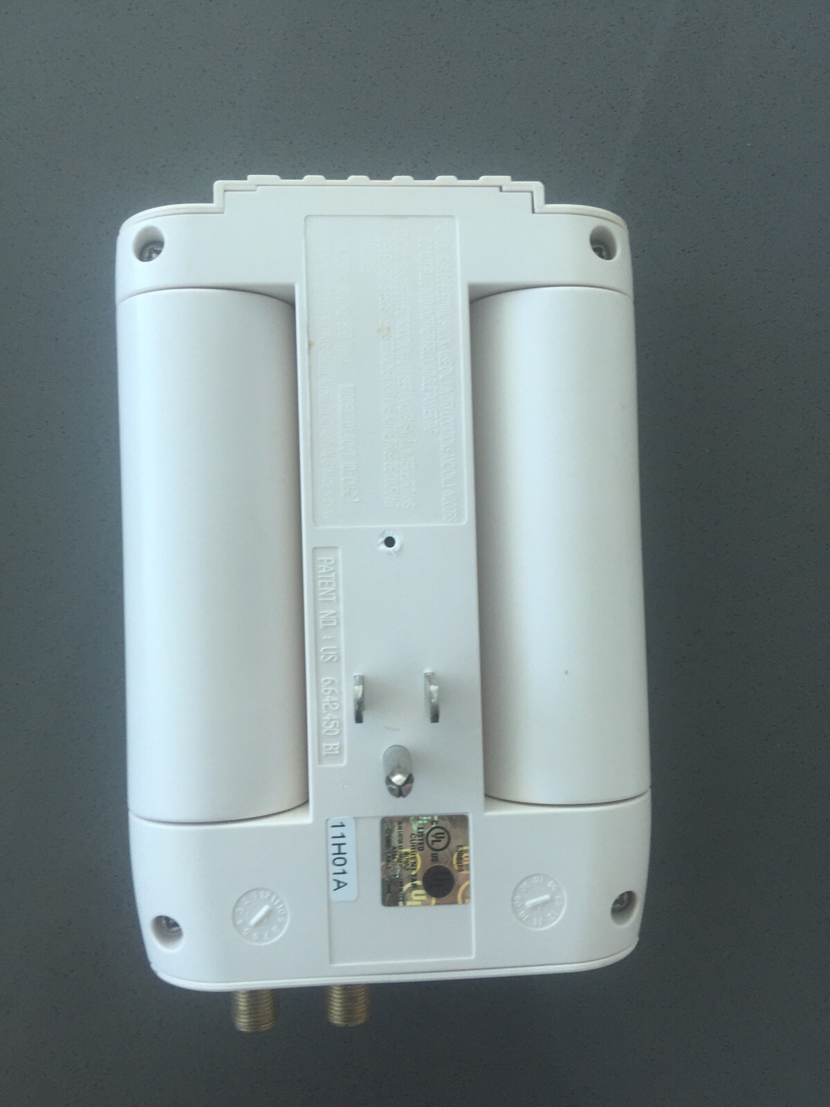 Dynex 11H01A 6-Plug Wall Mount Surge Protector With Coax & Ethernet ...