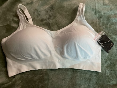 NWT Women’s Plus Size UNDEROUTFIT White Bra 2XL Wireless 42D 42DD 44B ...
