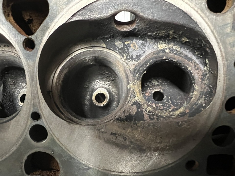 1969 1970 Camaro 302 Z28 Cylinder Head 350 LT1 Corvette 3927186 Dated E ...