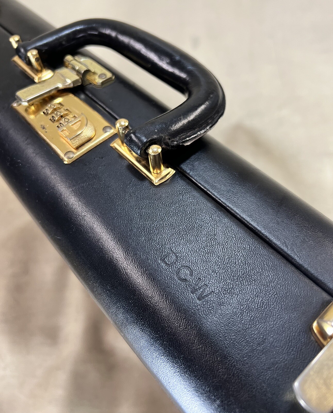 Vintage Atlas Black Leather Hard Shell 18” Attaché Briefcase Business ...