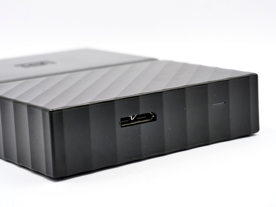 Western Digital 4TB My Passport External Hard Drive WDBYFT0040BBK-0A ...