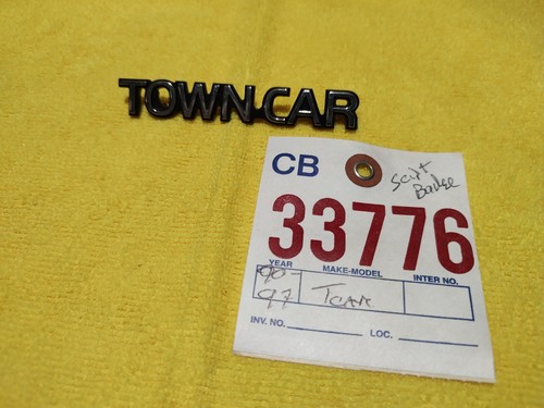 Lincoln Town Car 1990-1997 Script Badge Original #33776-G3 | eBay