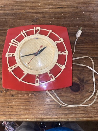 Near Mint Working Plug In Mid Century GE telechron Wall clock In Red ...