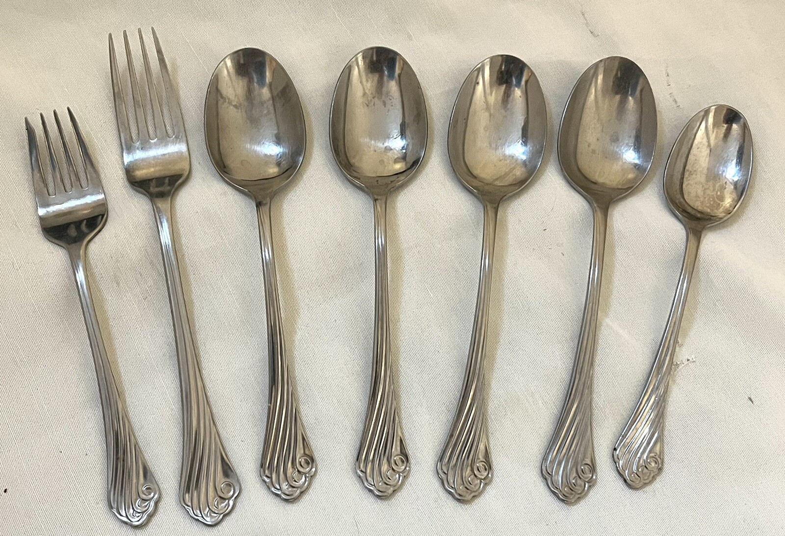 SEVEN - 5 Spoons & 2 Forks - DELIUS - NORTHLAND Stainless Korea Swirls ...