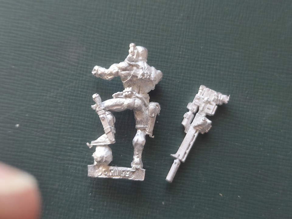 Warhammer 40k: Imperial Agents Metal Vindicare Assassin Oop | eBay UK