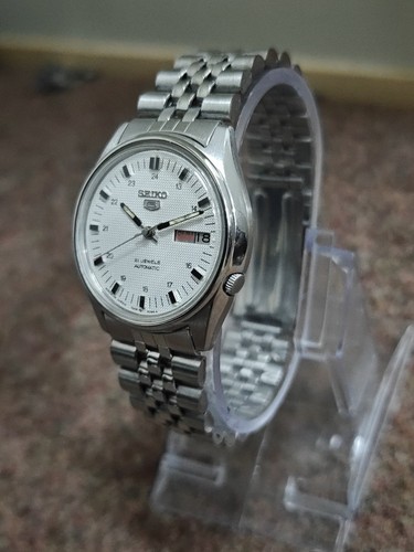 Seiko 5 Automatic Men's Watch 7009 - 21 Jewels - Snow White Dial - Day ...