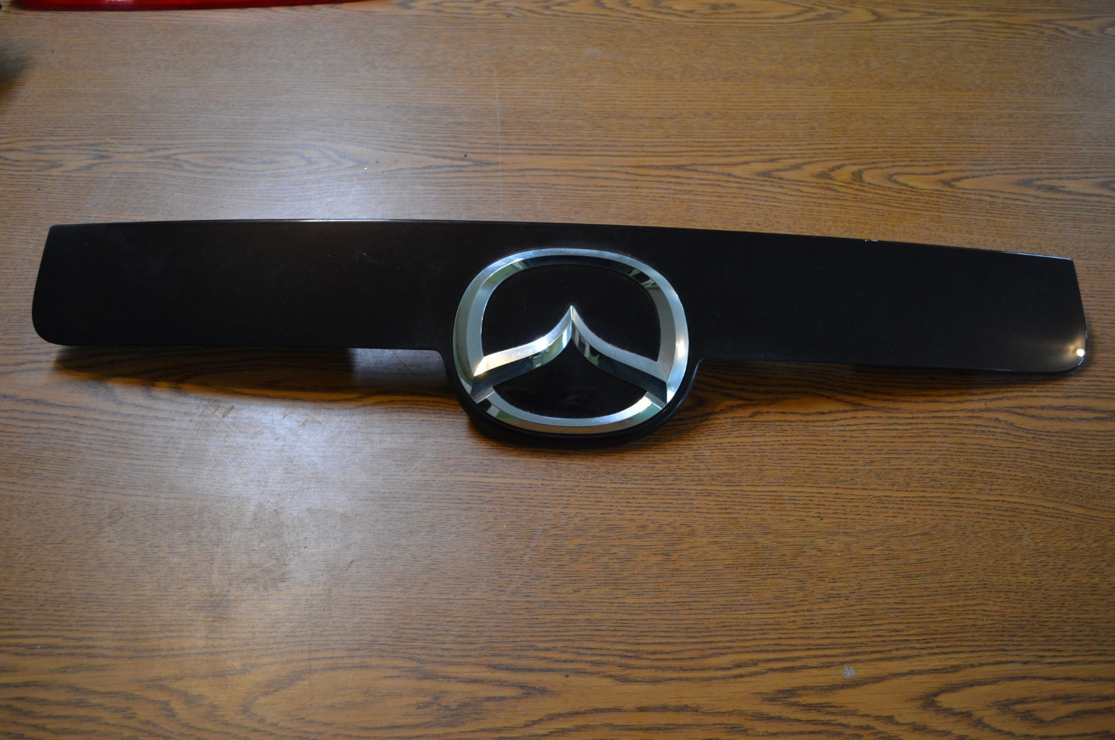 2007-2012 MAZDA CX-7 EXTERIOR TRUNK FILLER WITH EMBLEM PAINT CODE 28W ...